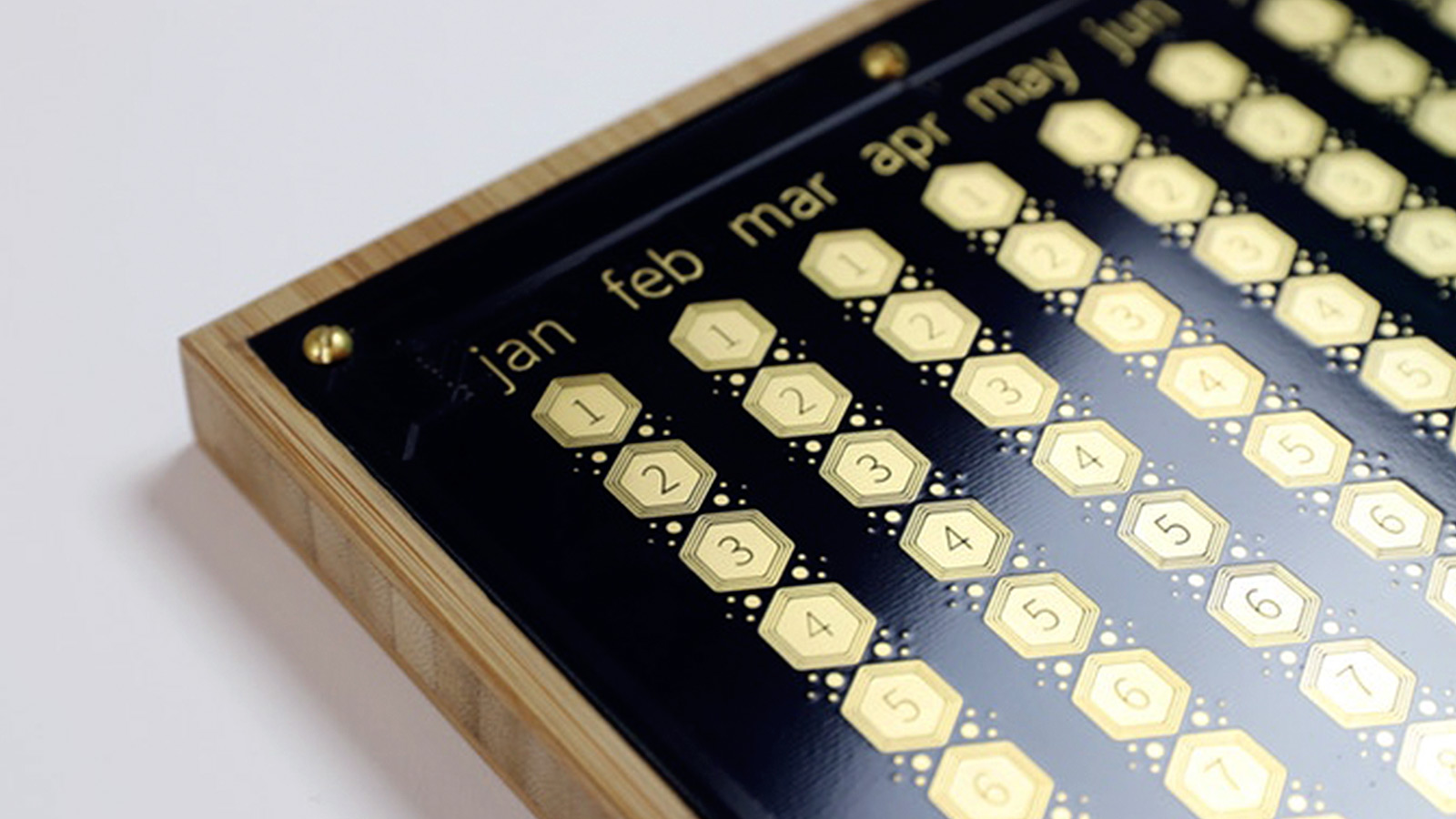 Every Day Calendar - 임볼든(IMBOLDN)