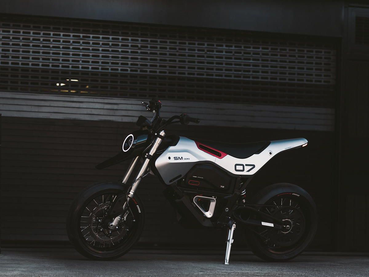 제로 SM 커스텀 x Huge Design SF - 임볼든(IMBOLDN)