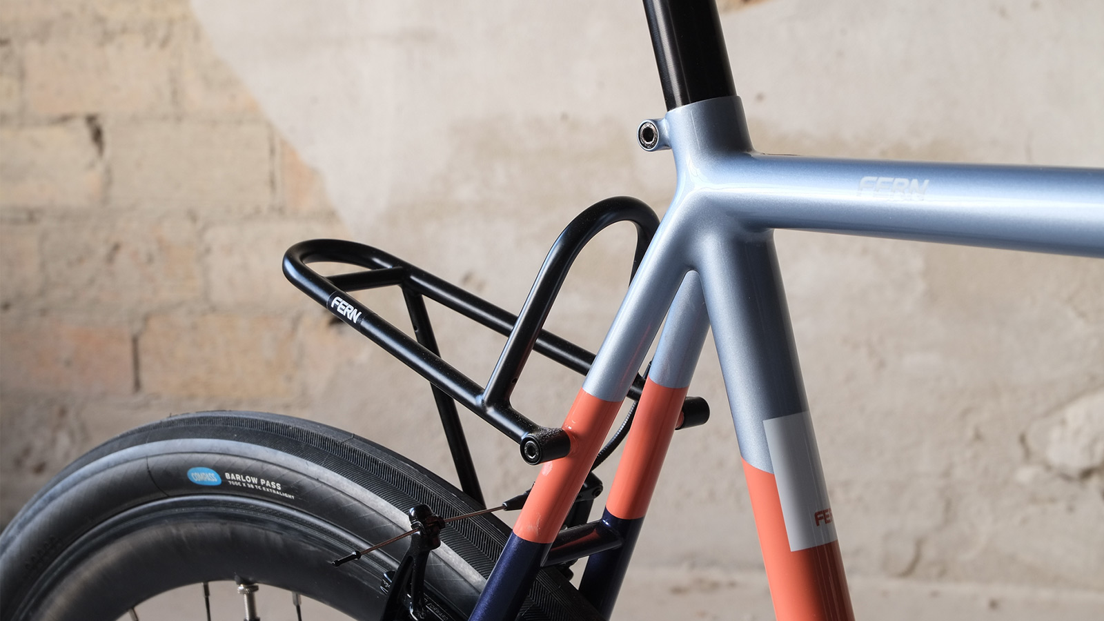 Fern 크로스로드 올로드 바이크 - 임볼든(IMBOLDN)