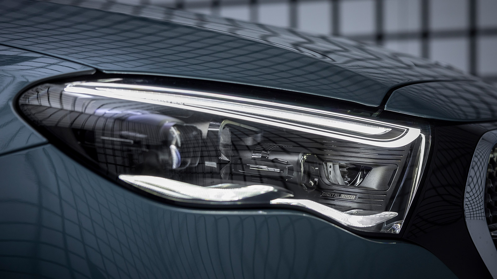 알 수 없는 풀체인지, 2024 메르세데스-벤츠 E클래스 - 임볼든(IMBOLDN)